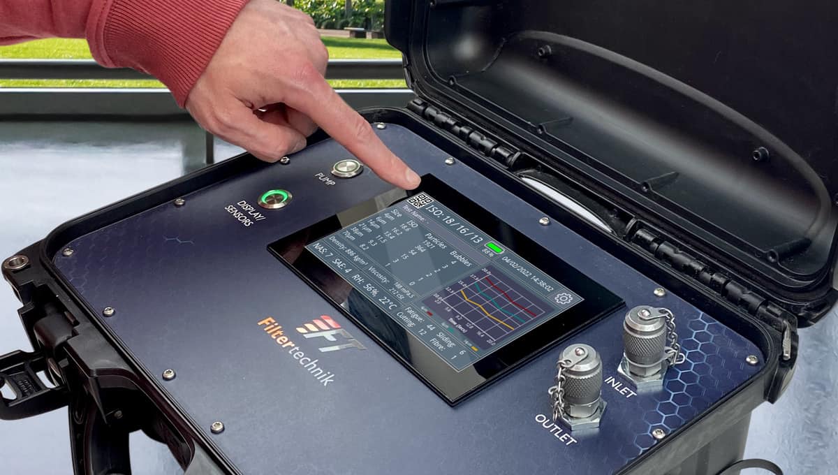 PanelPilotACE Display: Enhancing Field Data Collection - Lascar Electronics